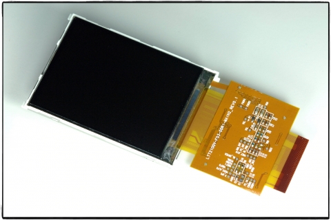 Samsung Develops High-resolution LCD Mobile Display that Automatically ...