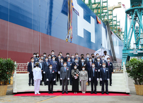 HMM, 1만6000TEU급 7호선 ‘HMM 다온호’ 명명식 개최 - 뉴스와이어